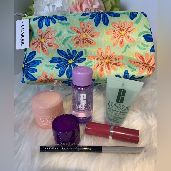 Clinique | Makeup | Clinique Sample Bag Nwt | Poshmark